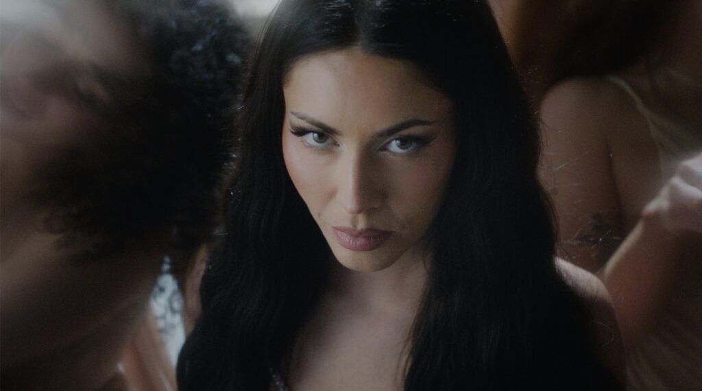 EMPARA MI OFFERS A NEW INSIGHT INTO HER VISIONARY WORLD ON LATEST ...